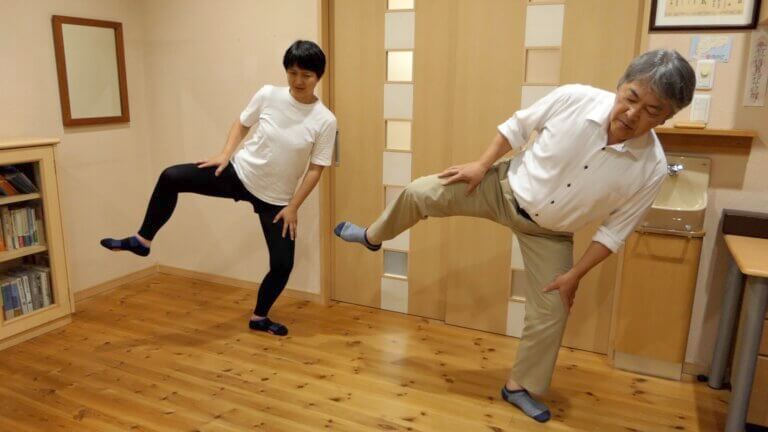 Let’s do Sumo exercise (Shiko). Supporting muscles and working muscles ...